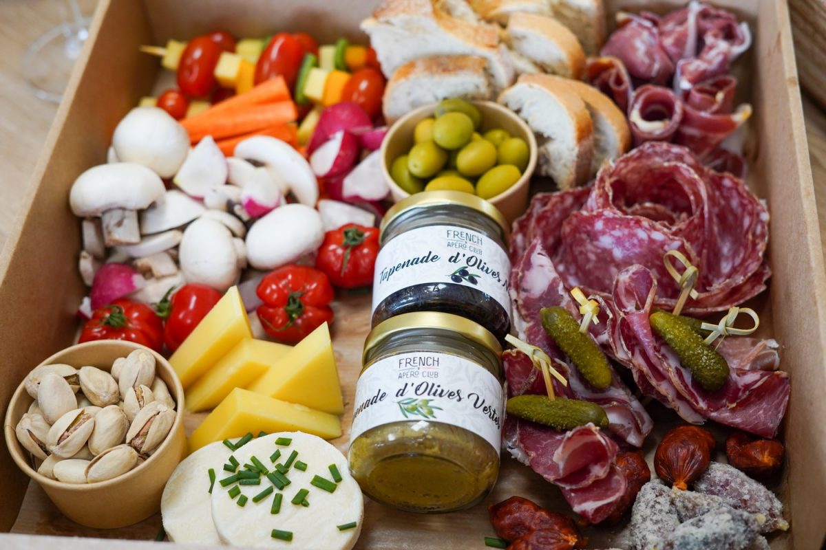 Féminine Box – French Apéro Club : traiteur saint Rémy de Provence